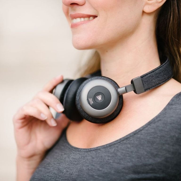 Guide to the Bluetooth Headphones – Things You Should Know? - UBG